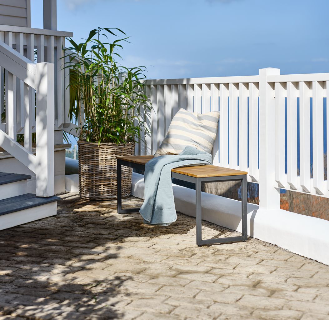 Bench UGILT W130xD35 hardwood - JYSK