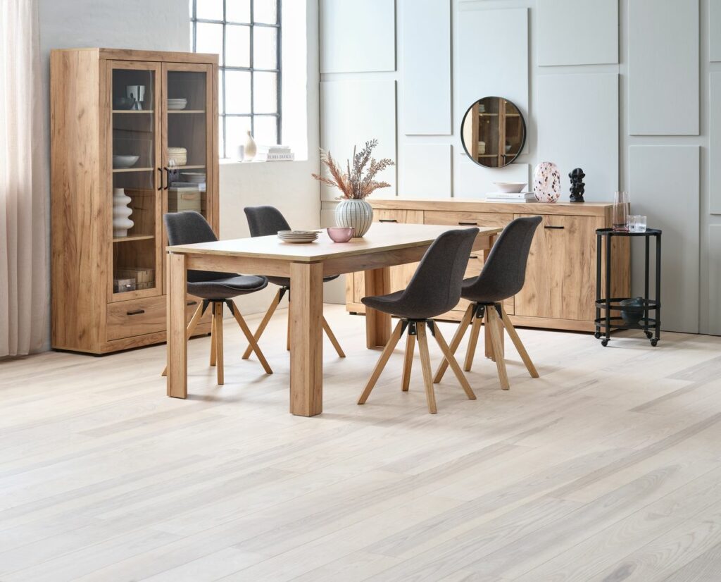 Sideboard LINTRUP 2 doors 3 drawers oak - JYSK