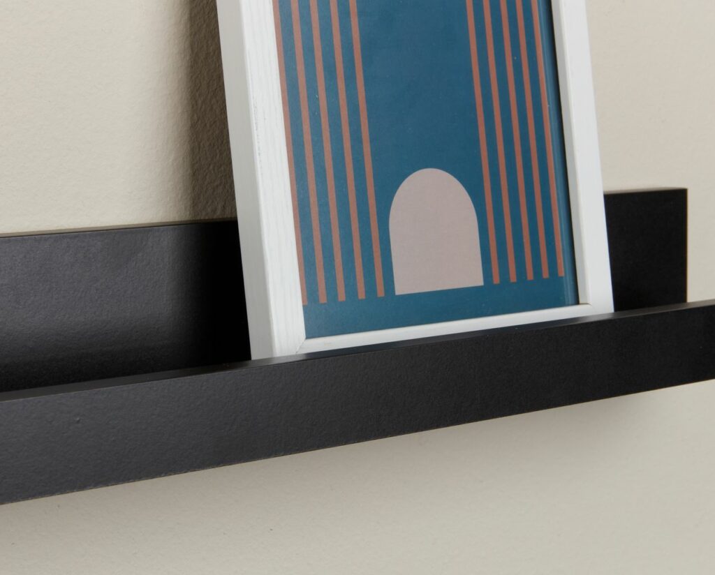 Picture ledge AVNEDE 60x7 black - JYSK