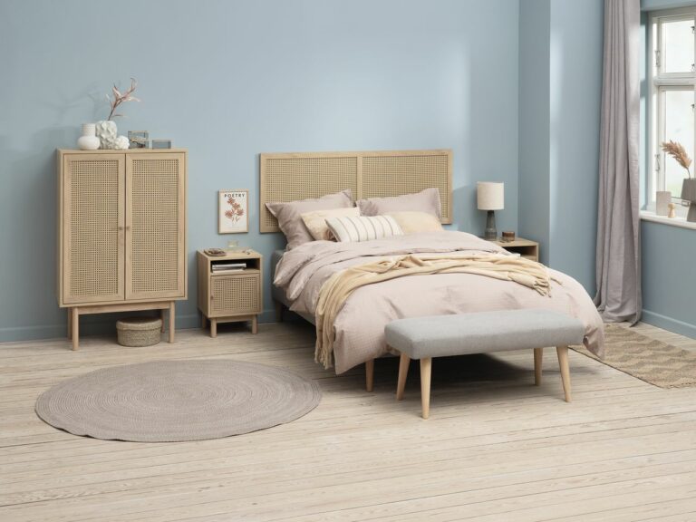 Bedside table HALMSTAD 1 door polyrattan/oak colour - JYSK