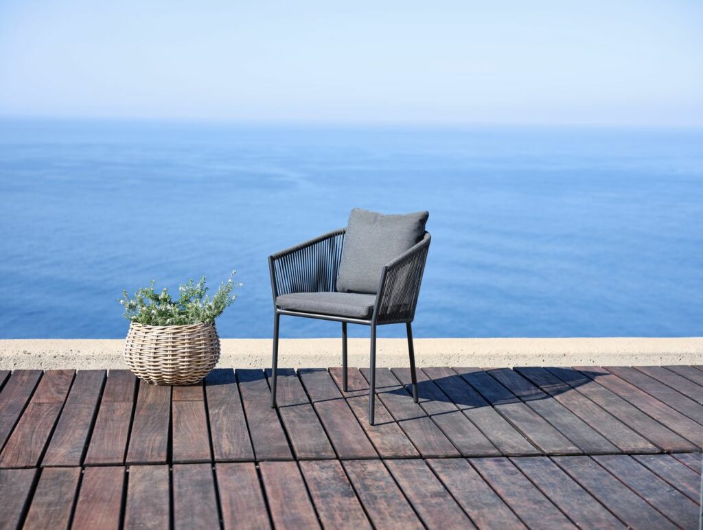 Stacking chair BRAVA quick-dry grey - JYSK