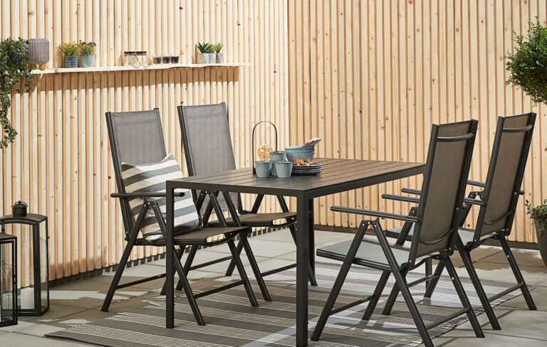 Guide: Choosing the Perfect Garden Table - JYSK