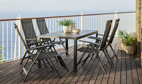 A guide to quick-dry and all-weather outdoor furniture - JYSK