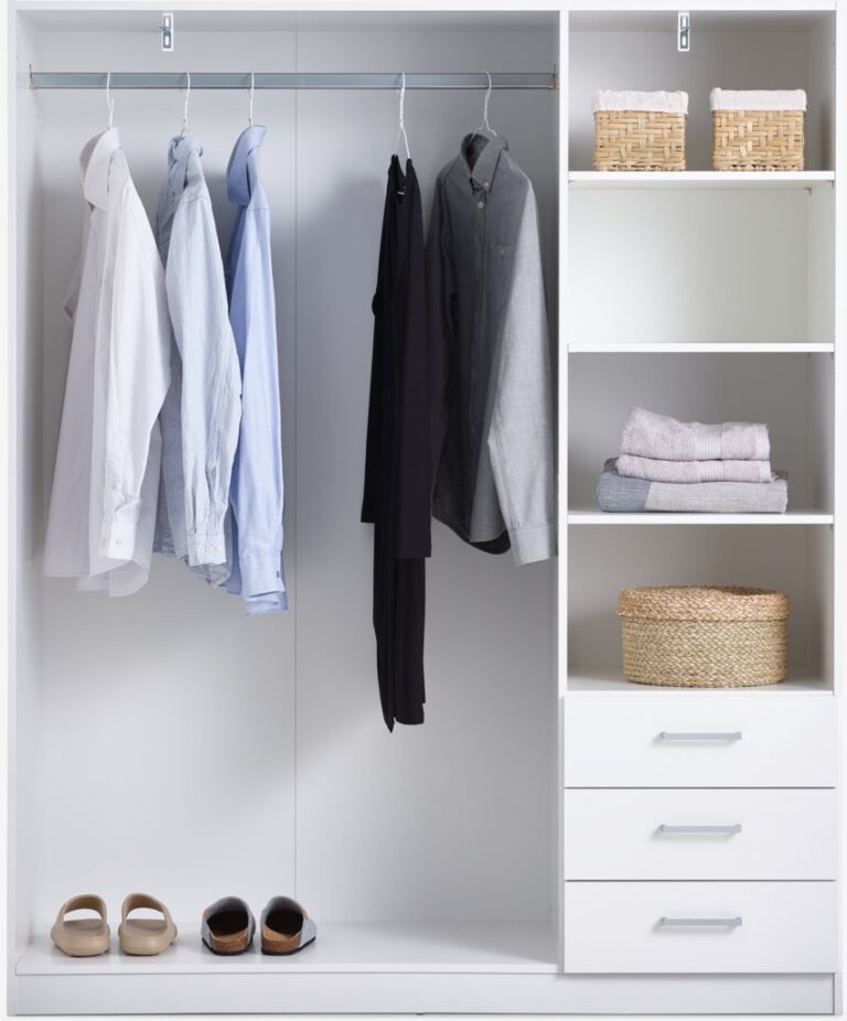 Wardrobe FANDRUP 145x176 3 doors 3 drawers white - JYSK